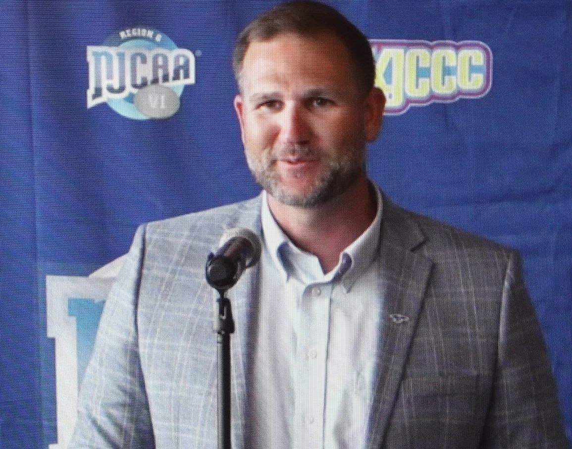 Hutchinson Blue Dragons picked to defend KJCCC football title – The ...