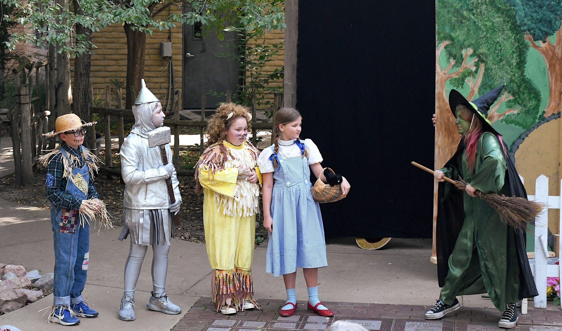 GALLERY: Young actors perform ‘The Wizard of Oz in 30 Minutes’ – The ...