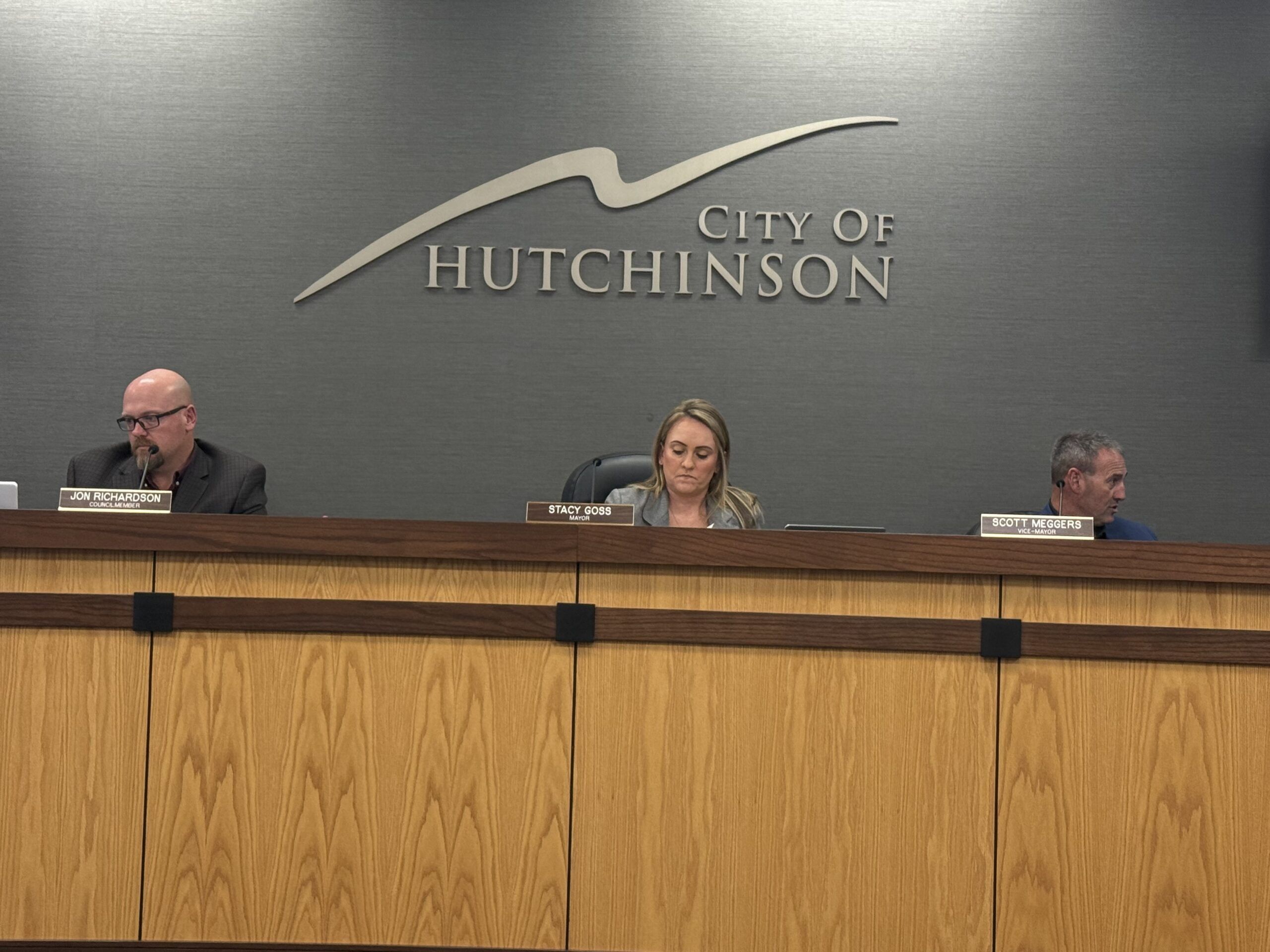 Hutch Councilman raises idea of raising future Council pay – The ...