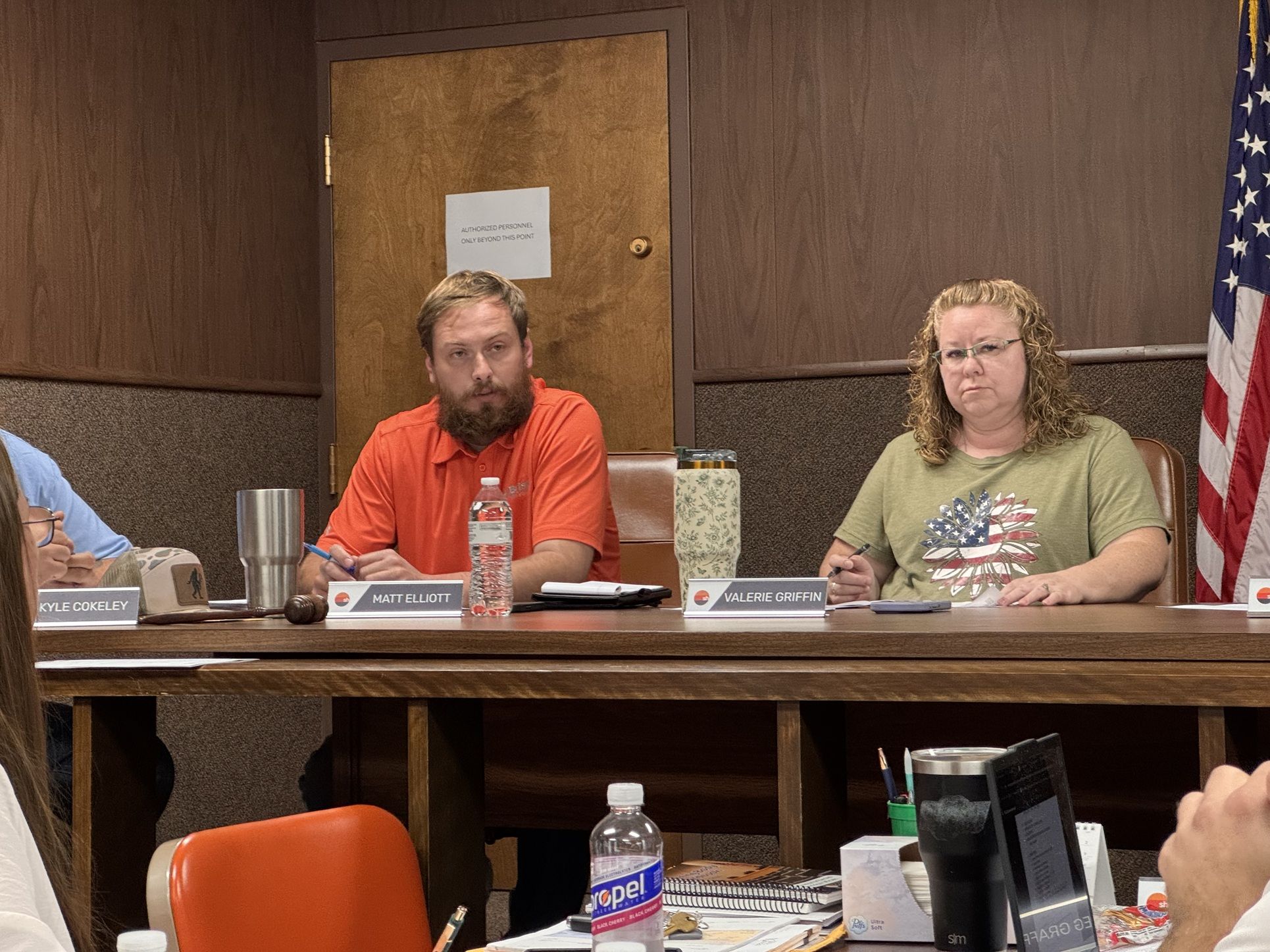 South Hutch puts halt on data centers, BESS, passes moratorium – The ...